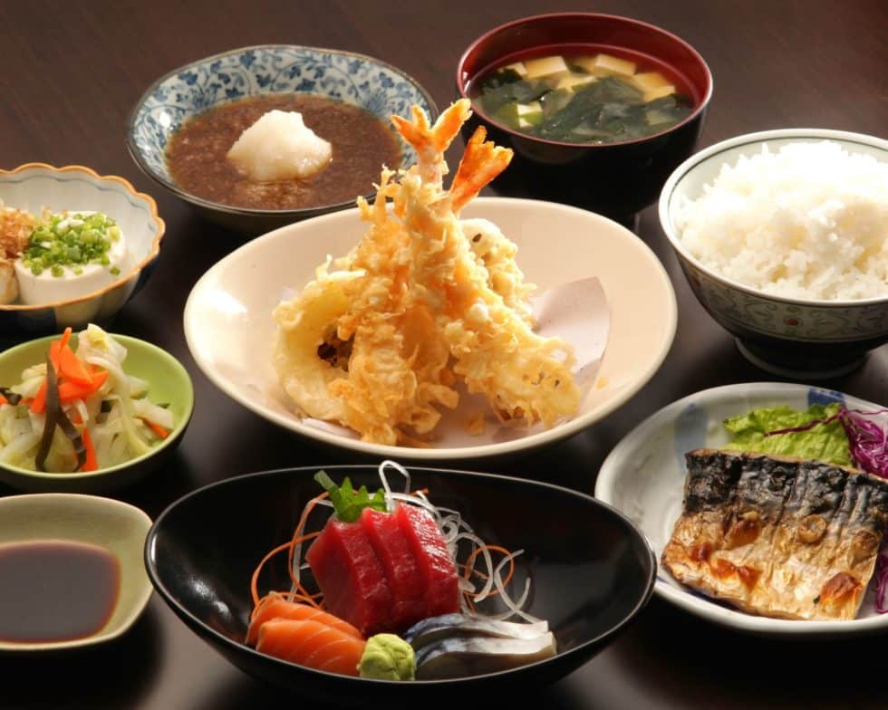 Ein Tauchgang in die japanische Esskultur: Verständnis und Etikette